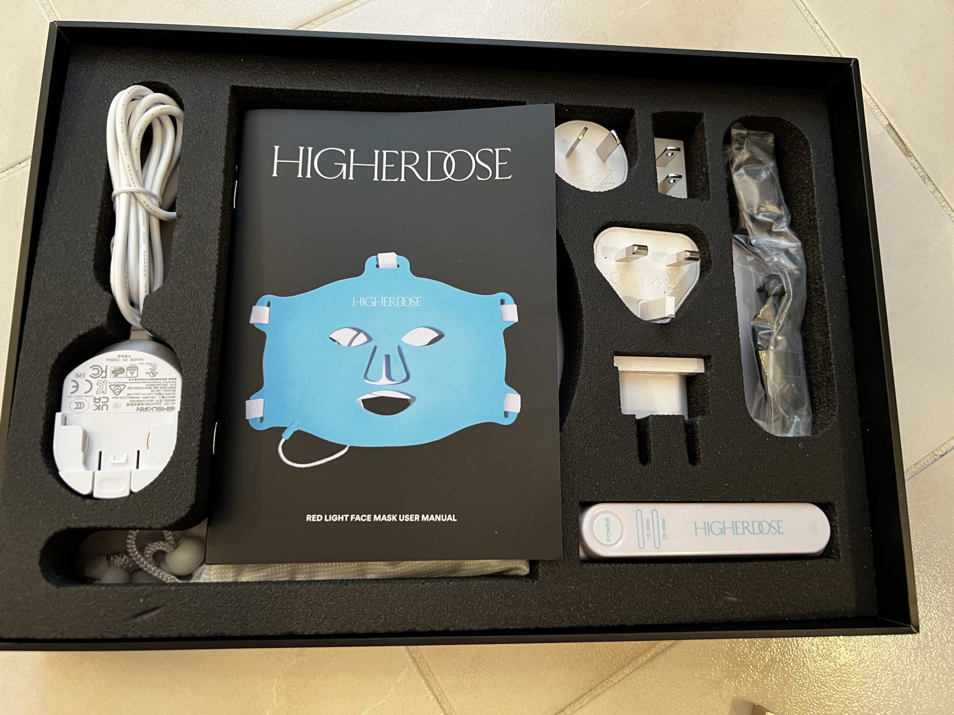 The Benefits of Using a HigherDOSE Red Light Face Mask ⋆ Laura London Fitness